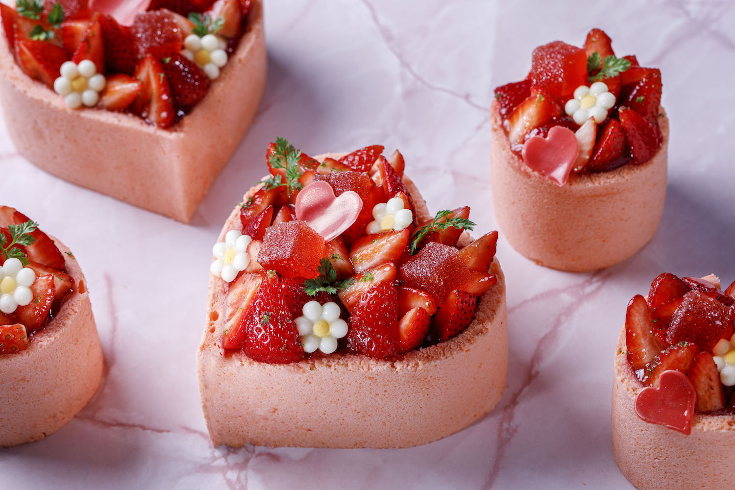 東京・新宿：バレンタイン＆ホワイトデー向けのキュートなハート型スイーツを23年2月1日より発売 - CakeNews-ケーキニュース-